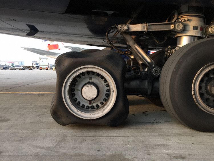 The adventures of the British Airways Airbus A380 and the square tyre ...