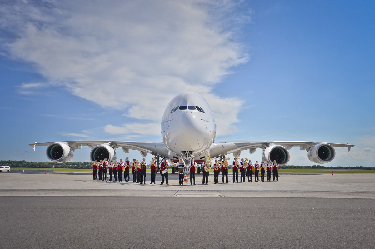 Emirates Group announces half-year performance for 2016-17 - Aviation24.be