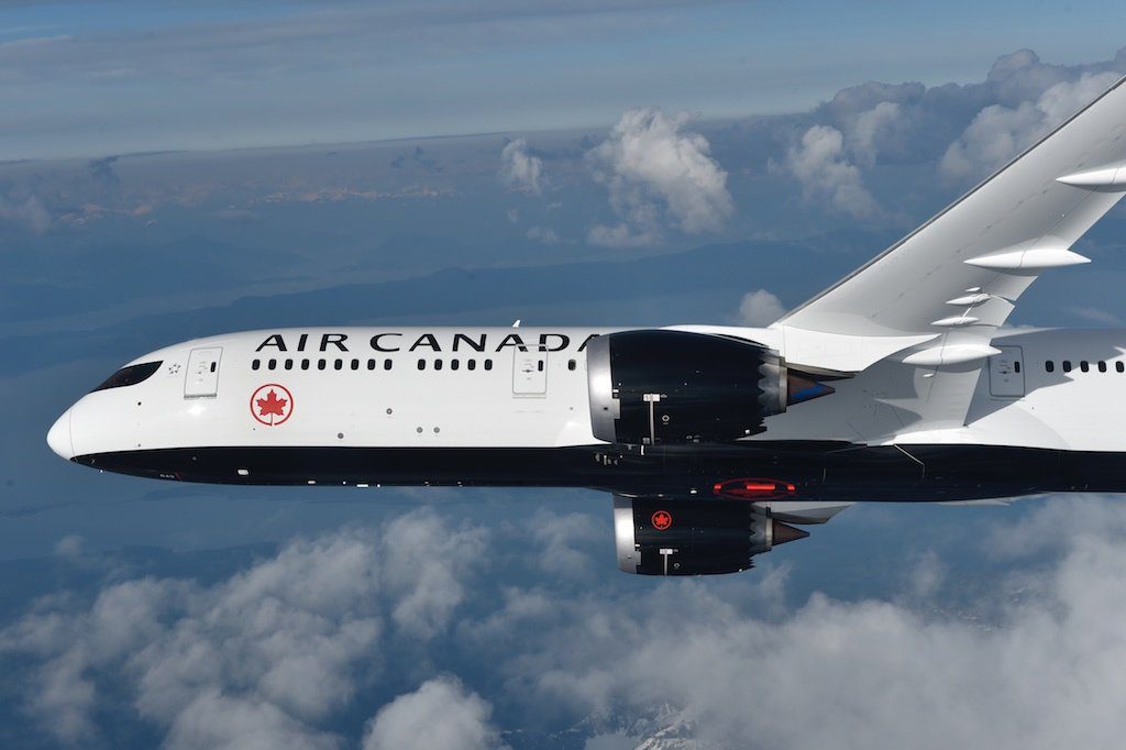 Amazing aerial shots: Air Canada Boeing 787-9 Dreamliner - Aviation24.be
